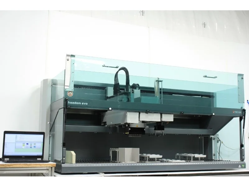 Tecan Freedom EVO-2 200 Liquid Handler w/ LiHa Span8, MCA-96, ROMA Gripper